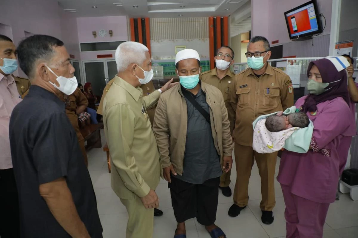 Bupati Asahan kunjungi Bayi Kembar Siam di RS Bunda Mulia – Portal Resmi Pemerintah Kabupaten Asahan