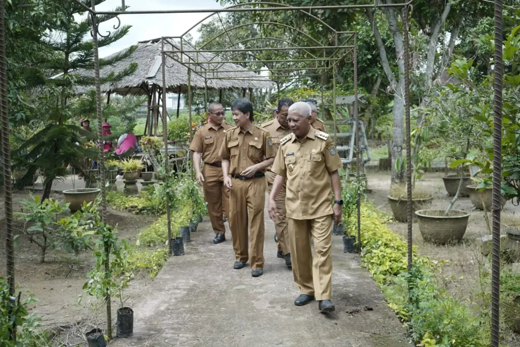 TP PKK Kabupaten Asahan Revitalisasi Taman Toga Rambate Rata Raya ...